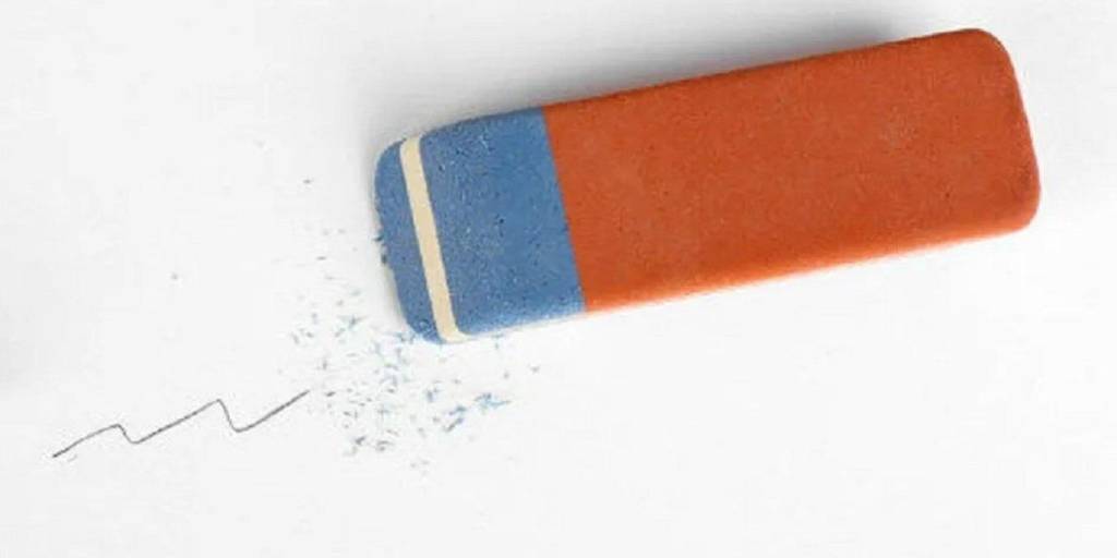 "No era para bolígrafo"; revelan uso de la parte azul del borrador ...