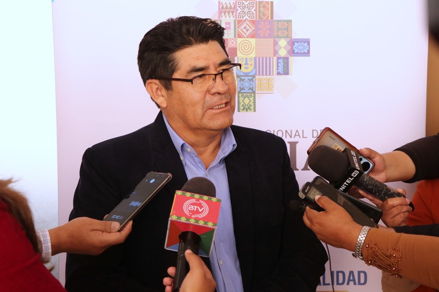 Denuncian por nepotismo y uso indebido de bienes al ministro de ...